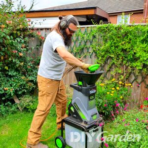 8 Best Garden Shredders UK 2025 (Tested & Reviewed)
