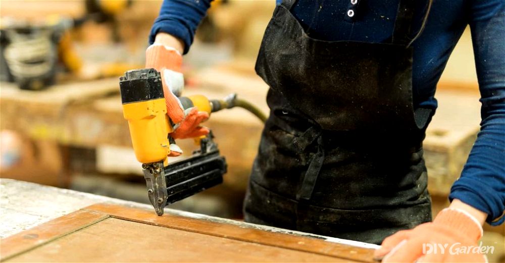 10 Best Nail Guns: Cordless, Electric & Air (2024 Review UK)