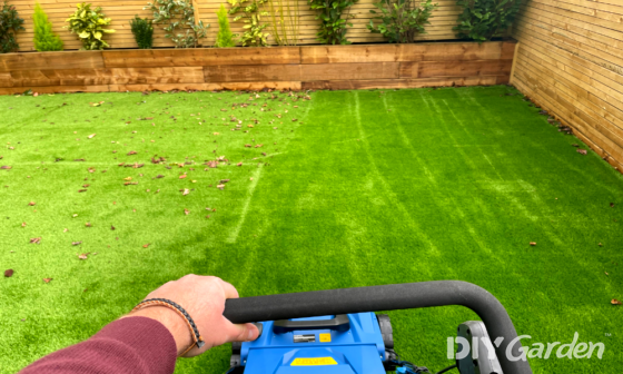 5 Best Artificial Grass Brushes & Sweepers (2025 Review)
