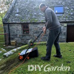 5 Best Lawn Scarifiers to Remove Moss & Thatch (2026 Update)