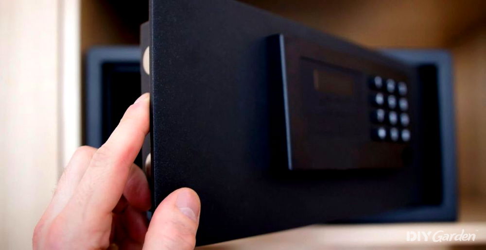 7 Best Home Safes for Your Valuables (2023 Review UK)