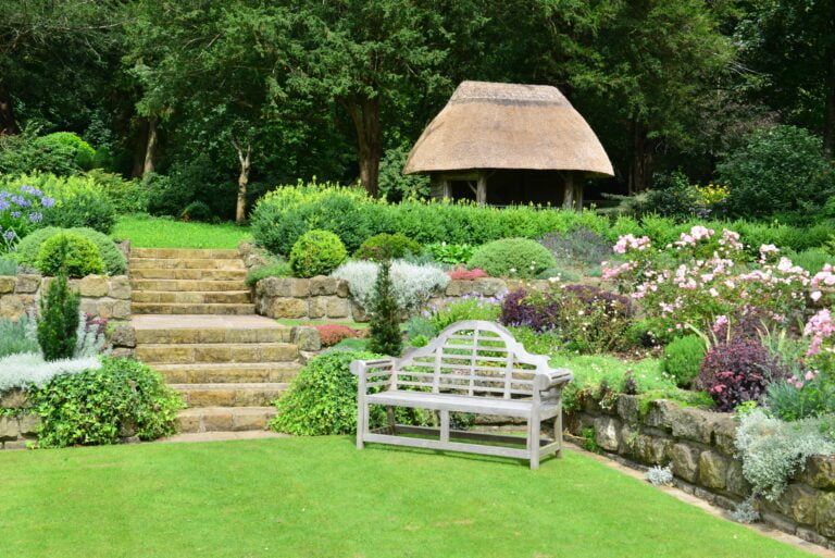 41 Modern Garden Landscaping Ideas UK (Trending For 2024)