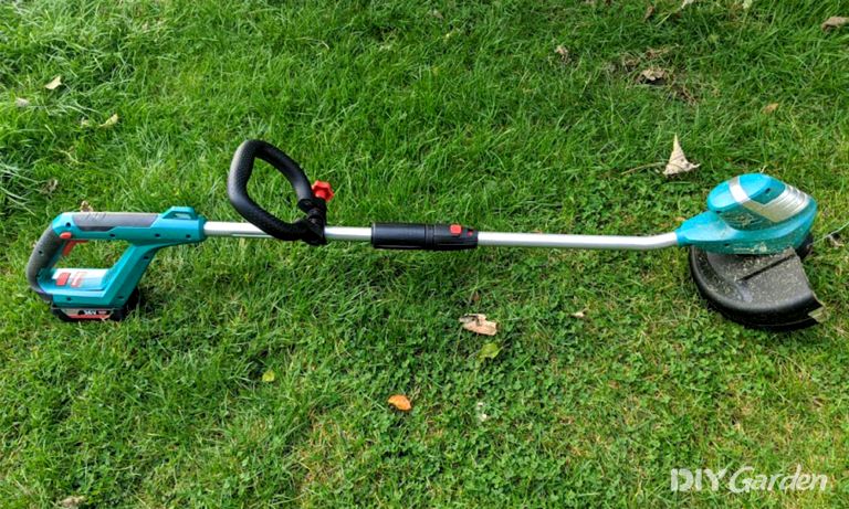 Bosch Advanced Cut Cordless Strimmer: Tested (2025 Review)