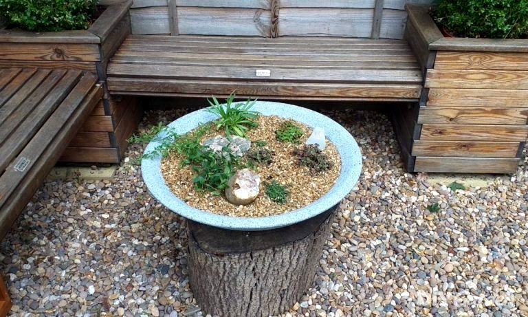 How To Build An Alpine Planter (In 10 Simple Steps!)