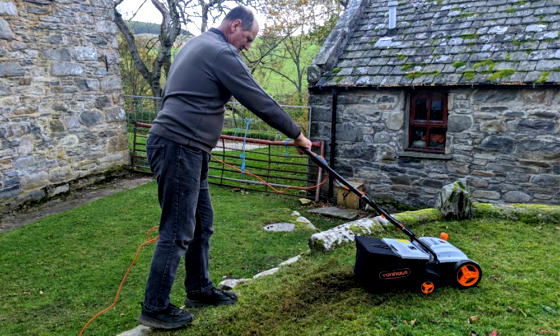 What Does a Lawn Scarifier Do? | DIY Garden™