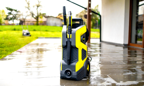 10 Best Portable Pressure Washers: Tested (2023 Review UK)