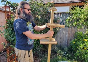 How to Build a Bird Table (10 Step Guide with Pictures)