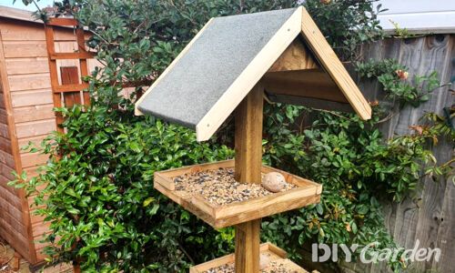 How to Build a Bird Table (10 Step Guide with Pictures)