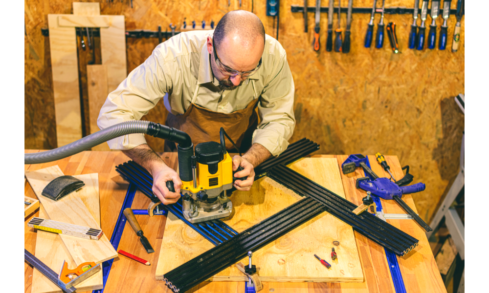 8 Best Router Tables: Benchtop & Floor Standing (2023 Review)