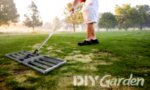 5 Best Lawn Levelling Rakes For a Flat Garden (2023)