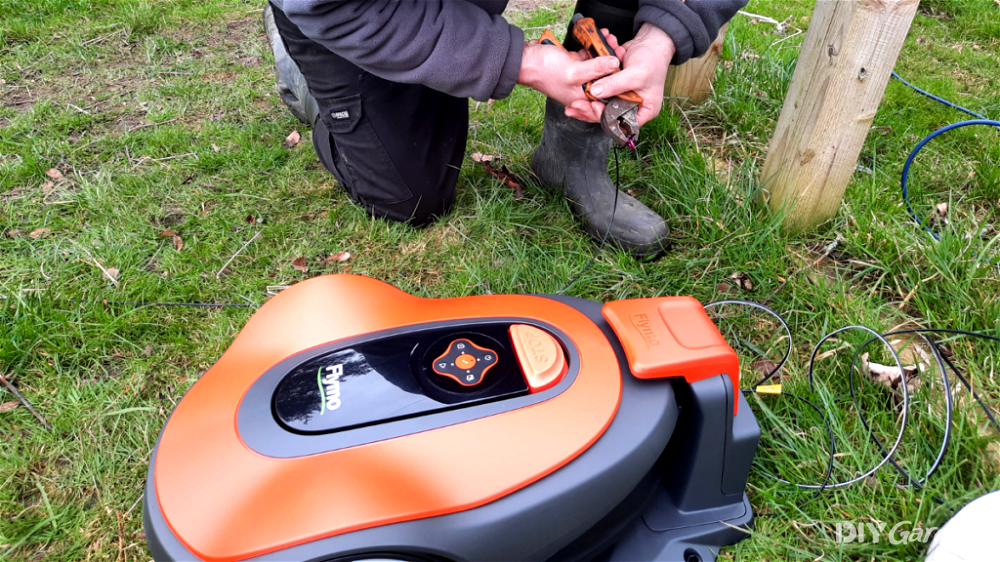 Flymo EasiLife 150 GO Robot Lawn Mower (My Honest Review)