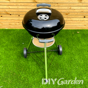 Weber Compact Kettle Charcoal Grill BBQ (Tested & Review)